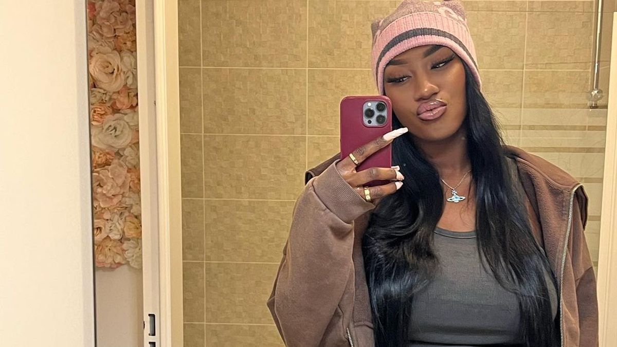 Aya Nakamura annonce une triple bonne nouvelle à ses fans et casse ...