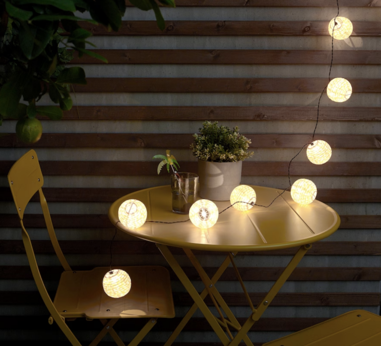 Cohue chez Ikea pour cette guirlande lumineuse pour décorer le balcon ...