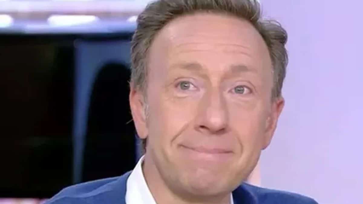 Stéphane Bern totalement ruiné et obligé de vendre sa sublime demeure ...