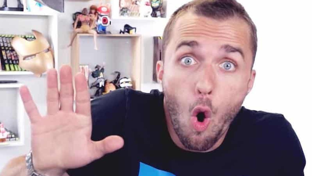 Squeezie explose un nouveau record et annonce un nouveau projet ...