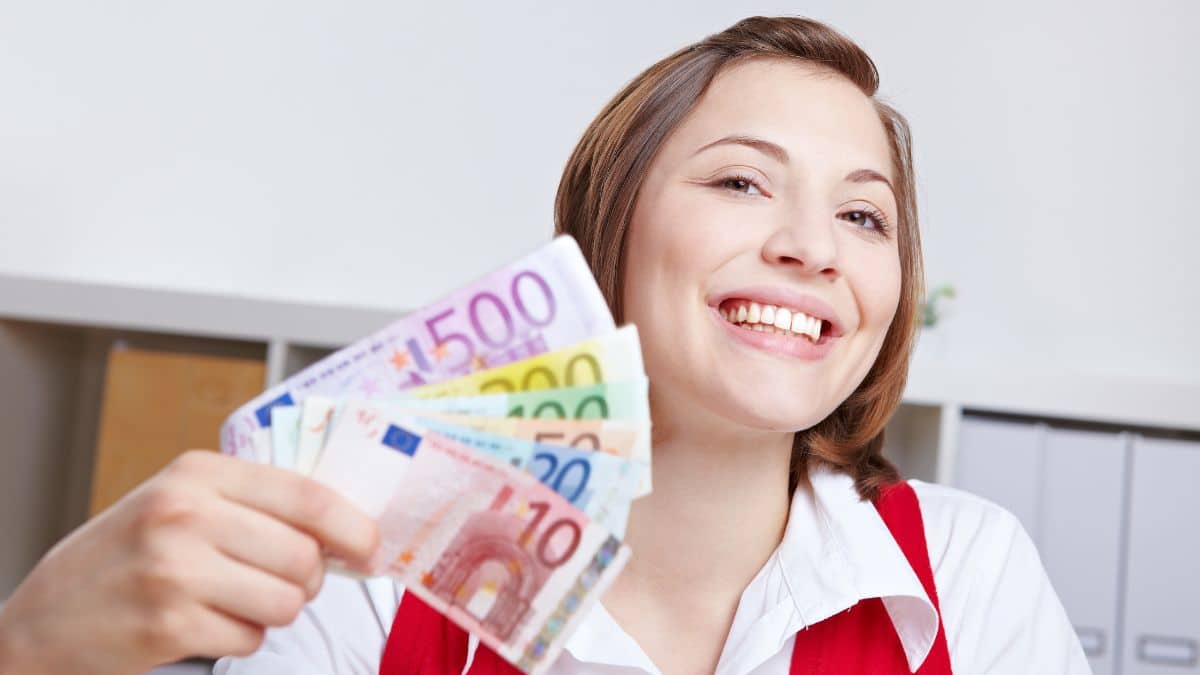 Primes CAF, chèque alimentaire, chèque énergie: tout savoir sur les ...