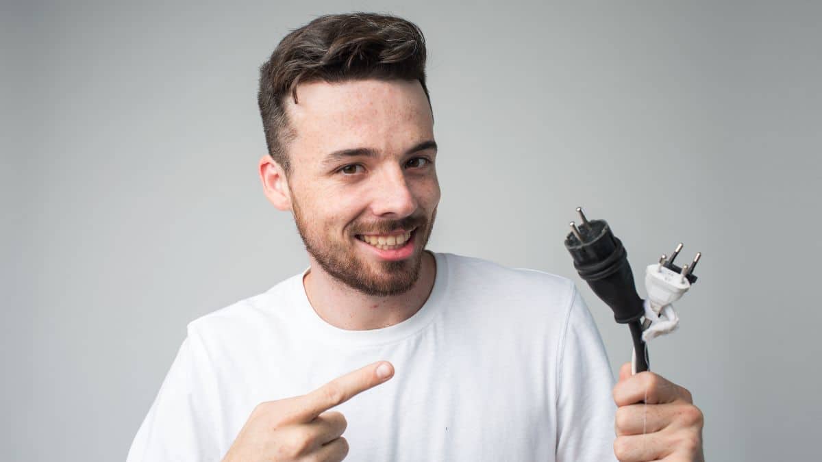 Les 3 appareils à débrancher tous les soirs pour faire baisser votre facture d’électricité ...