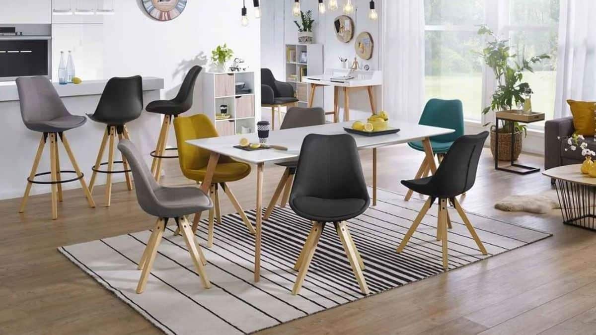 La chaise rétro Lidl qui donne un air de luxe au salon et à la cuisine ...