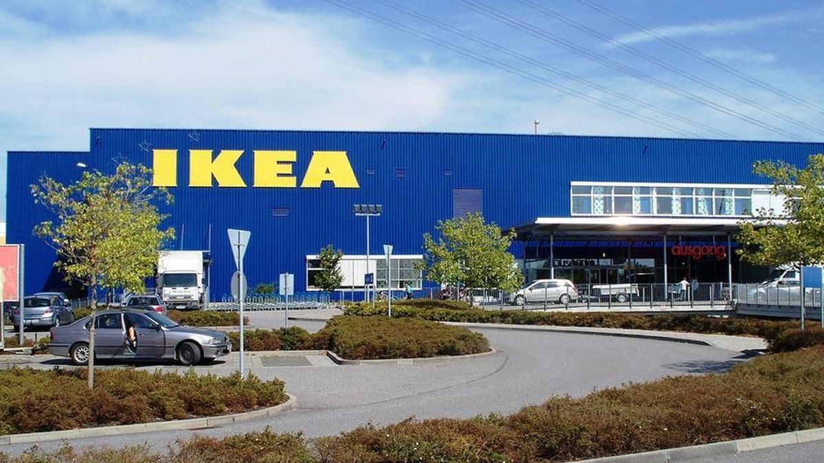 Ikea lance la table extensible parfaite pour les petits appartements ...