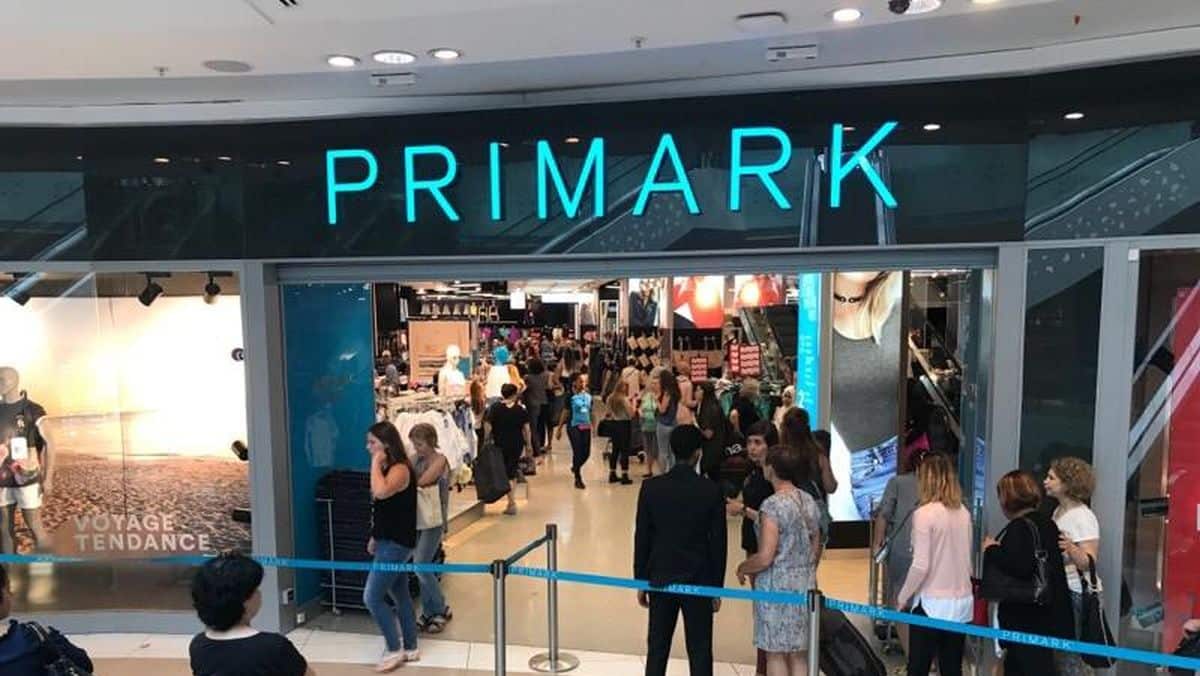 Primark relance le legging star des années 60 et fait un énorme carton ...
