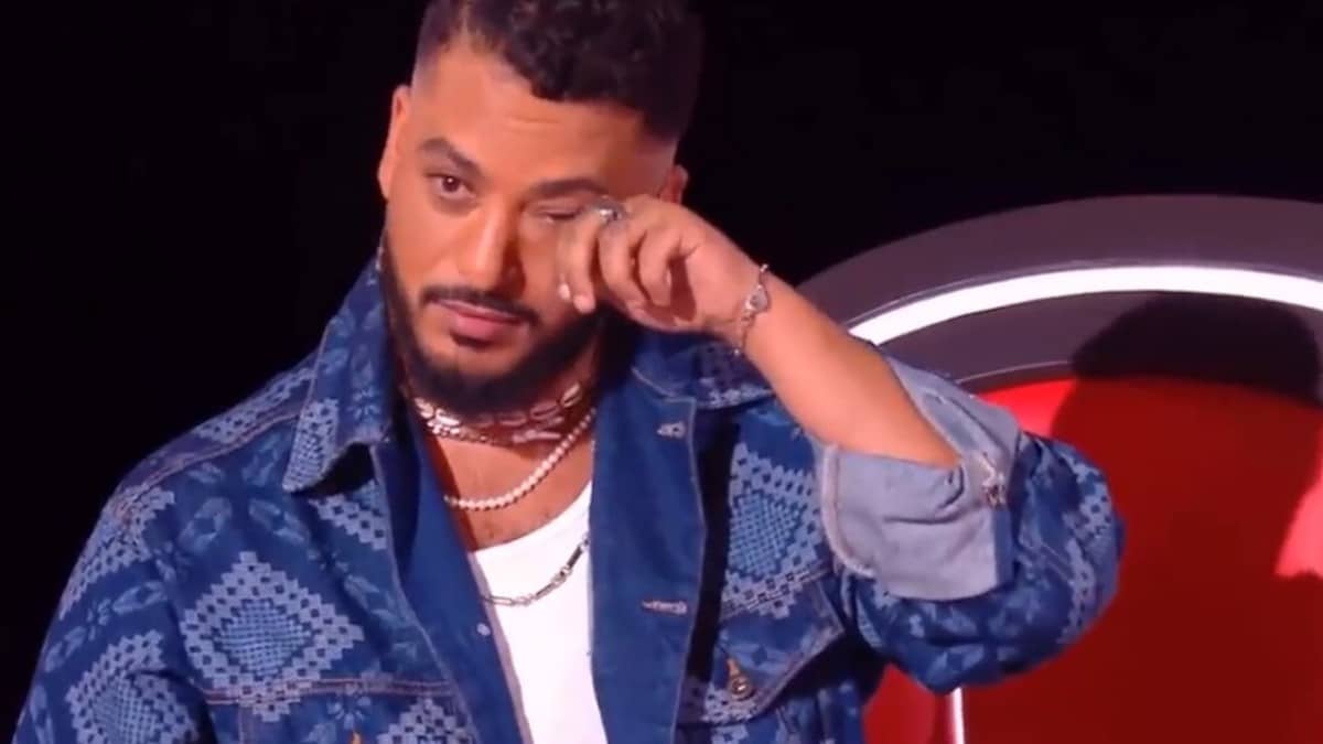 Slimane ne voit pas le temps passer et trouve que sa petite Esmeralda ...