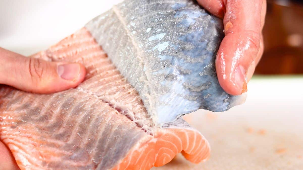 Les grands chefs dévoilent la méthode parfaite pour retirer la peau du ...