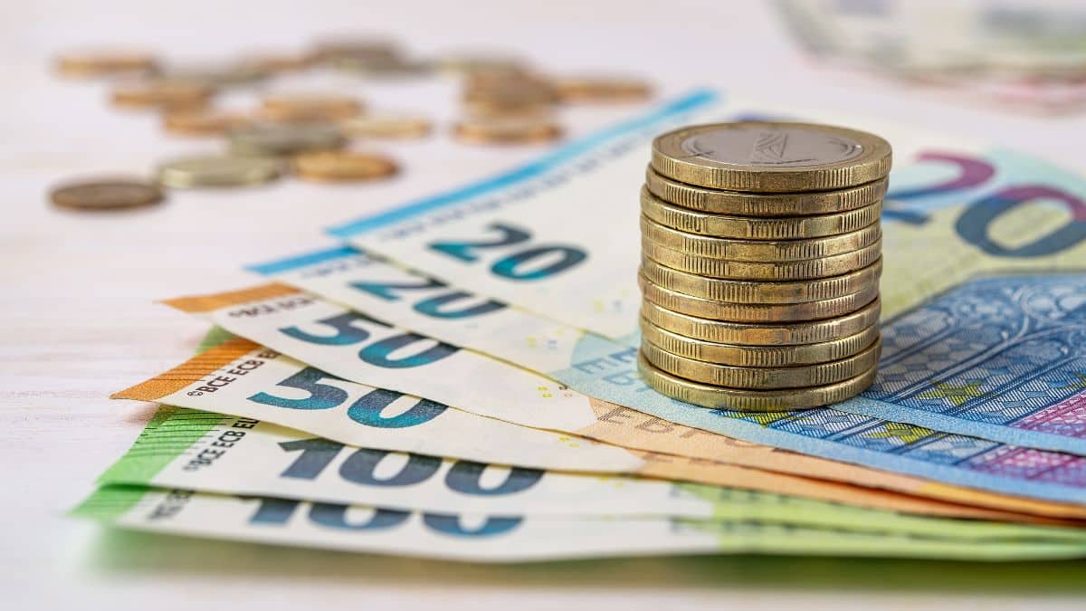 Distributeur de billets : tout savoir sur le coût réel d'un retrait ...