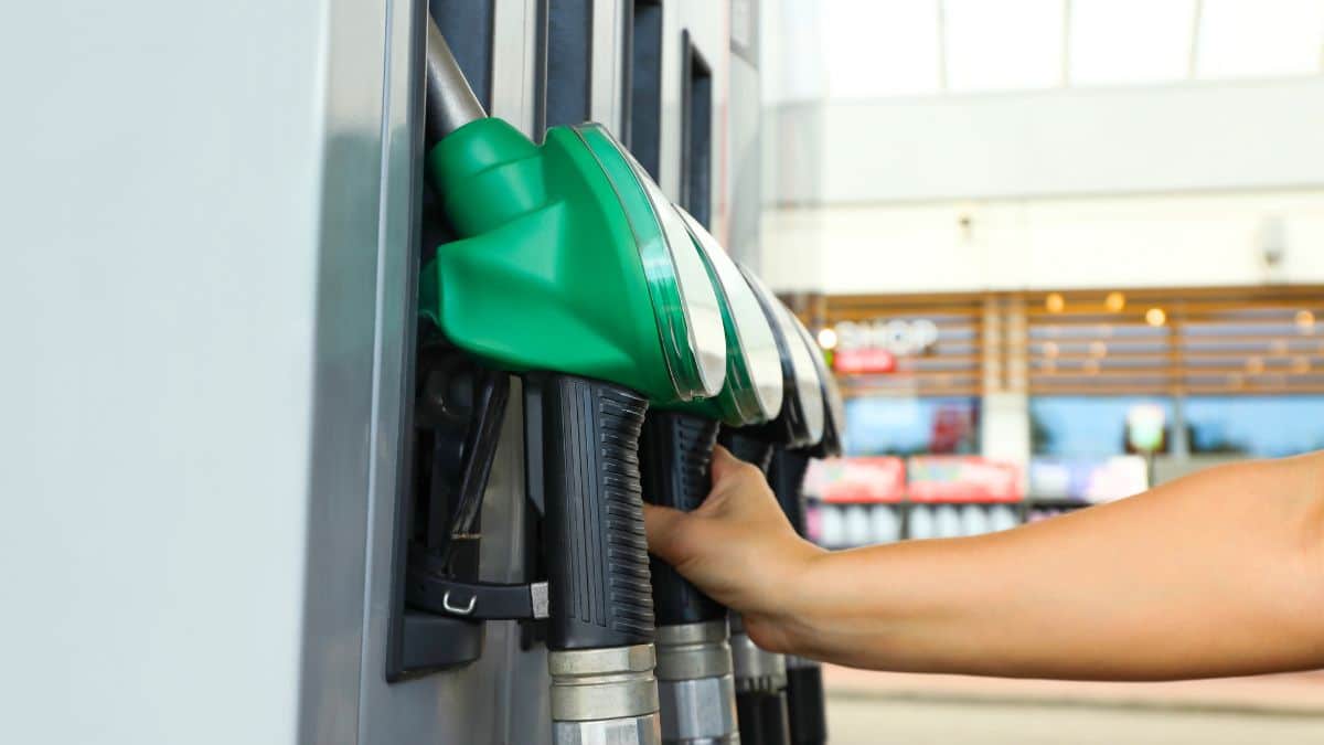 Prix des carburants: en France, 1 centime d’écart seulement entre ...