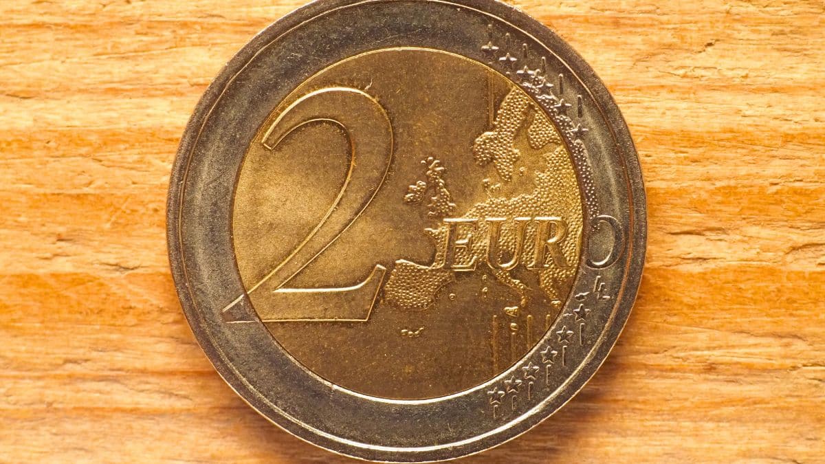 Cette pièce de 2 euros inédite et bientôt lancée en France va valoir ...